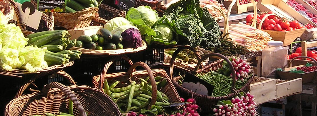 Discovering the markets in France, colours, flavours and traditions